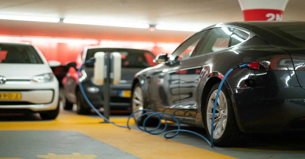 The Benefits of Using Mica in the Electric Vehicle Market - Axim Mica